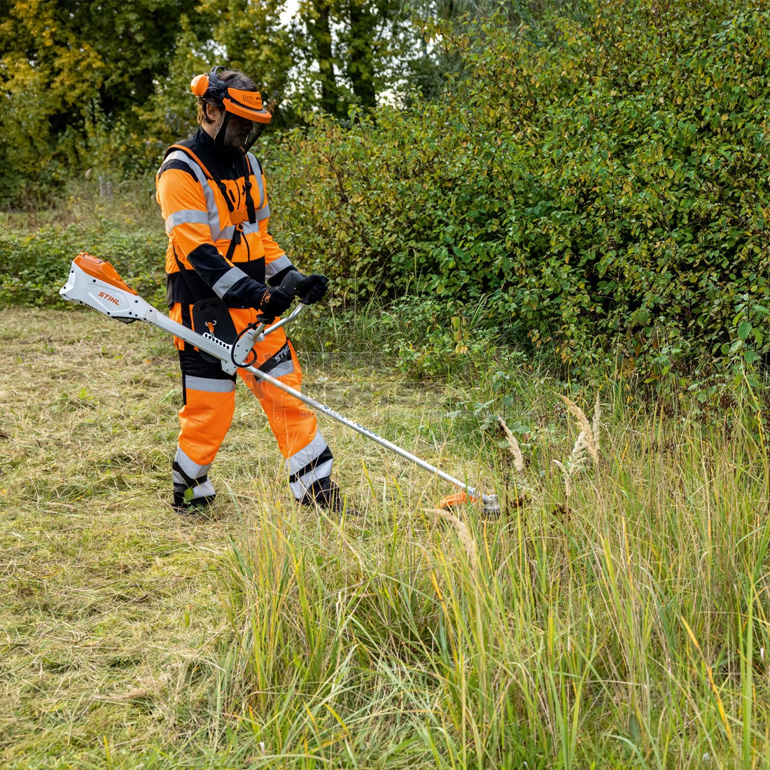 STIHL FSA 135 ΧΟΡΤΟΚΟΠΤΙΚΟ ΧΩΡΙΣ ΜΠΑΤΑΡΙΑ & ΦΟΡΤΙΣΤΗ (#FA012000001 ...